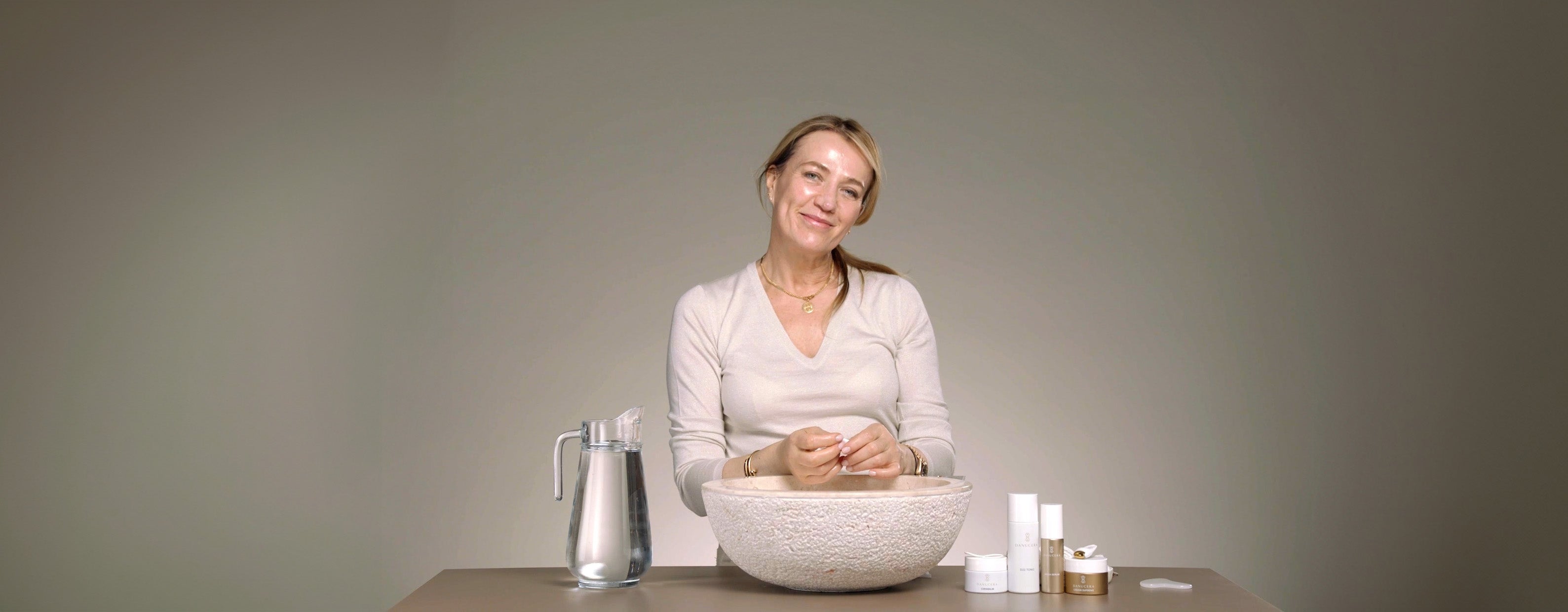 Danuta’s Evening Routine Using DANUCERA – Danucera